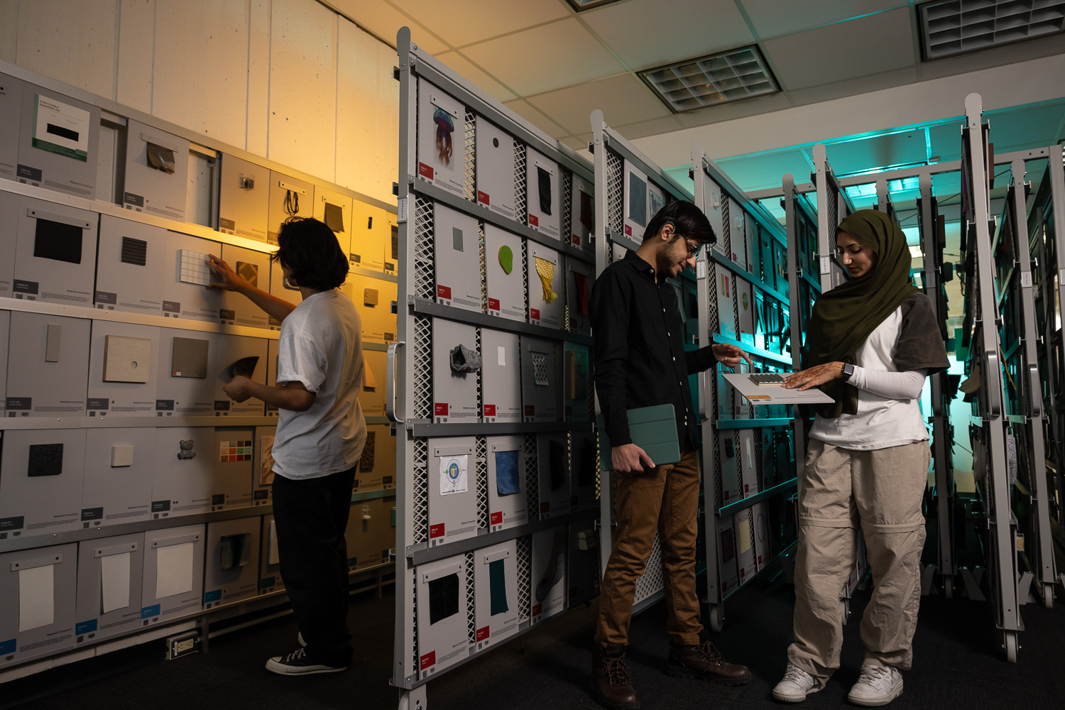 Get research support and learn new ways to creatively present projects ...